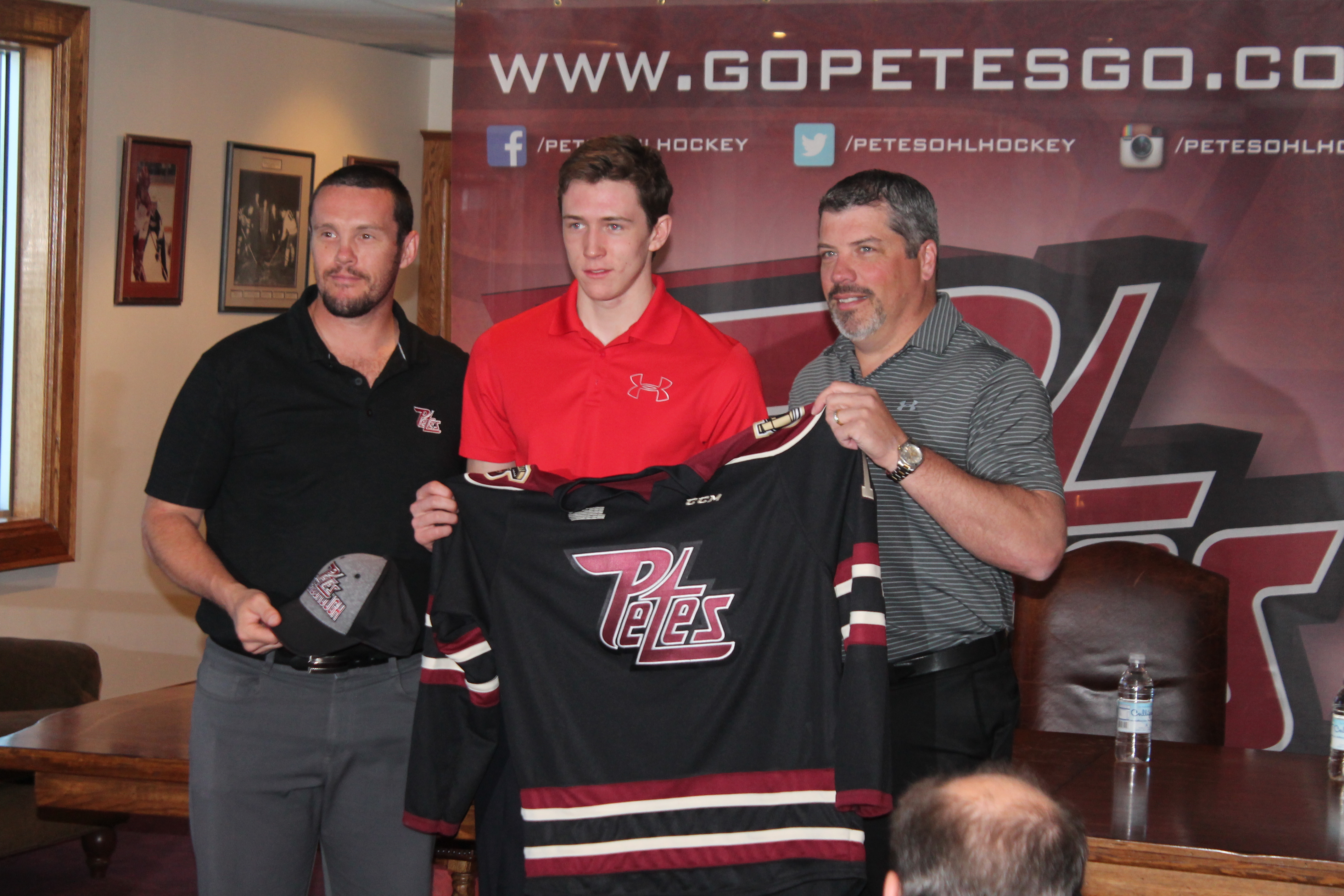 Zach Gallant Signs with the Petes - Peterborough Petes