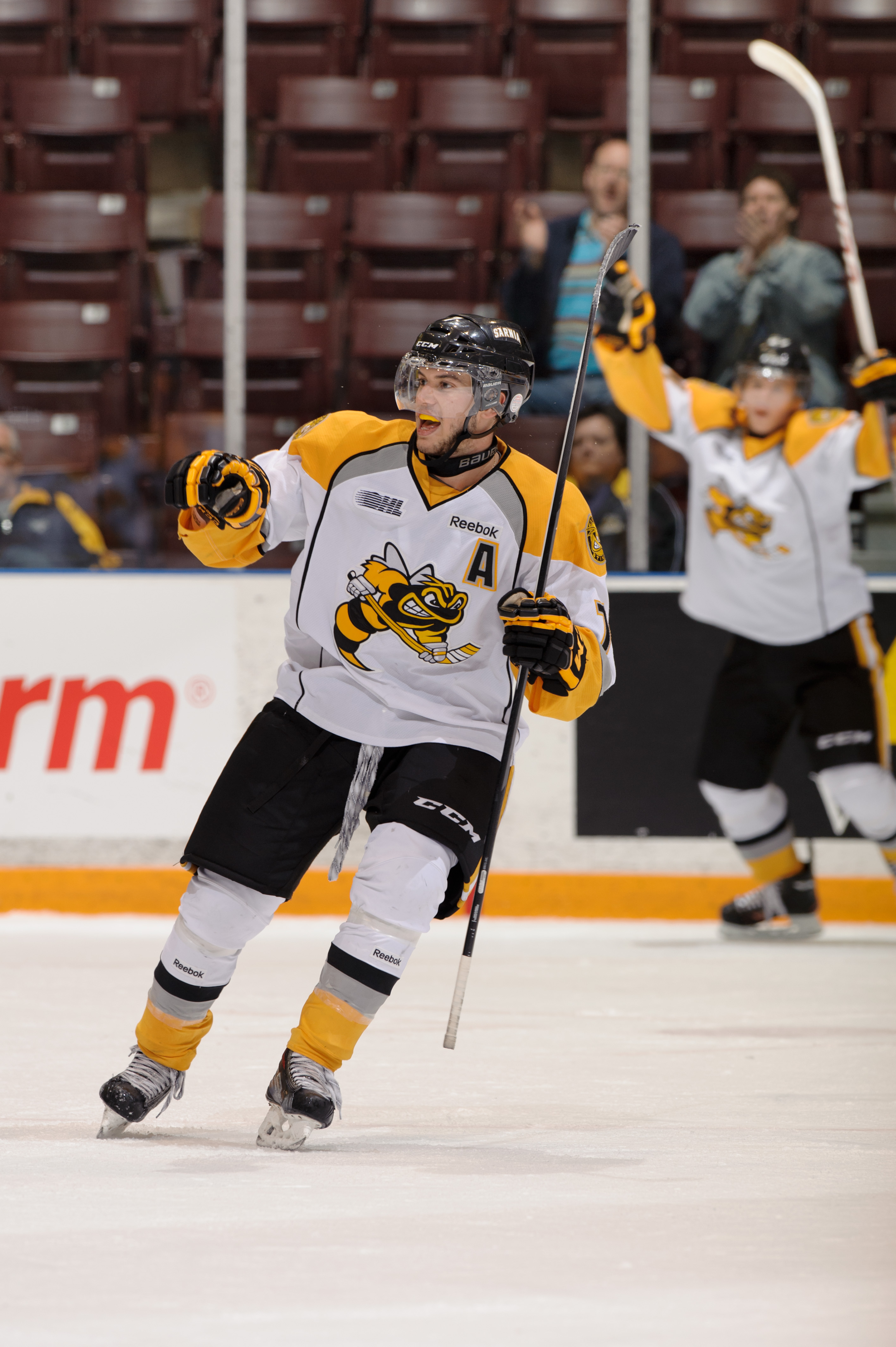 Sting score 5 consecutive to top Saginaw 6-3 - Sarnia Sting