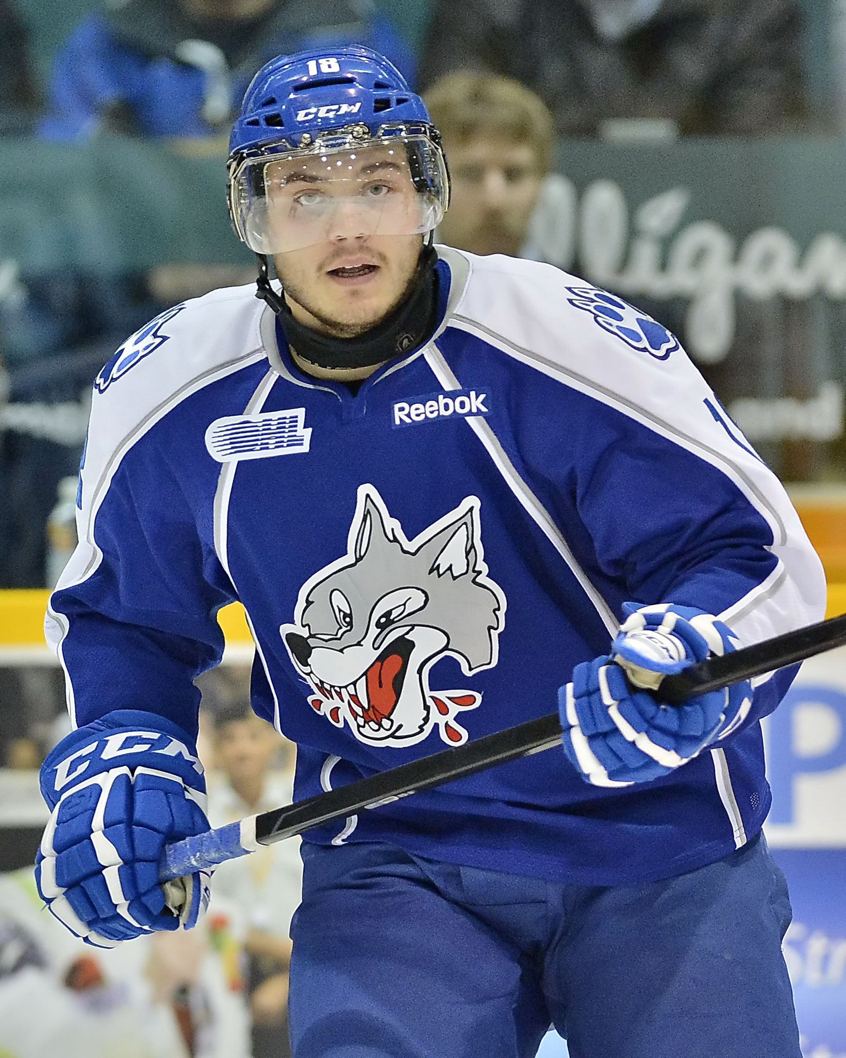 Wolves attack Greyhounds - Sudbury Wolves