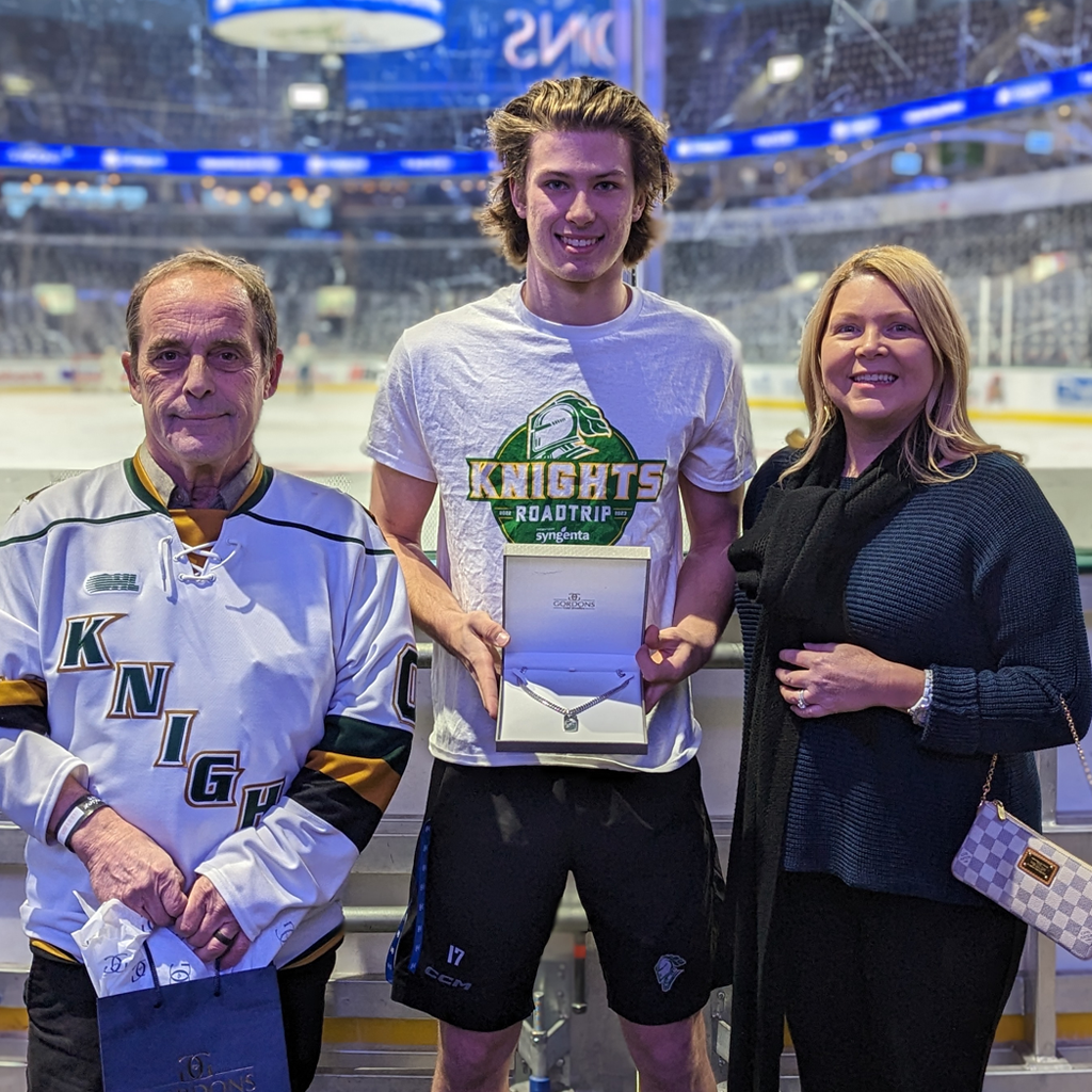 GORDONS GOLD COMMUNITY PLAYER OF THE MONTH - London Knights