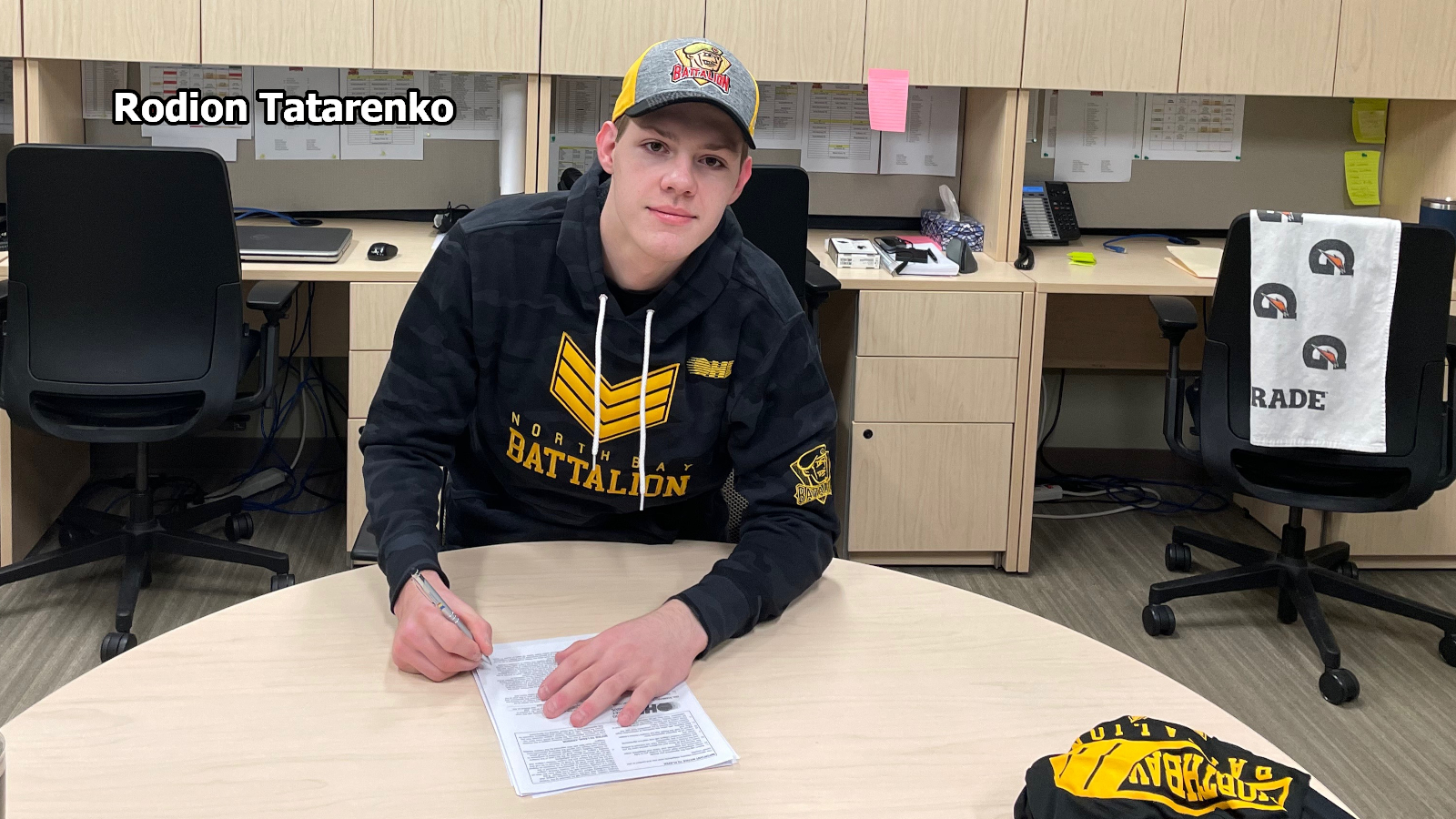 Troops sign Tatarenko - North Bay Battalion