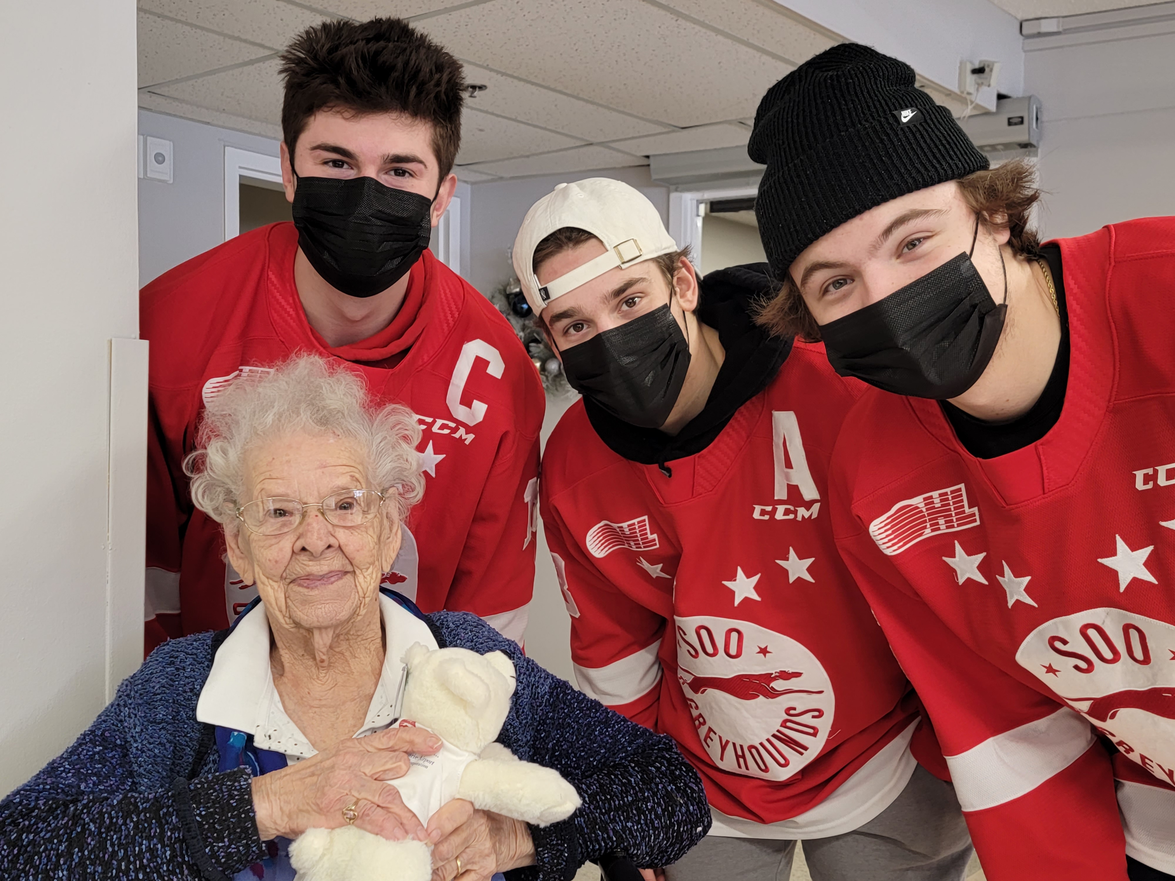 PHOTOS (20); Visit to the Great Northern Retirement Home - Soo Greyhounds