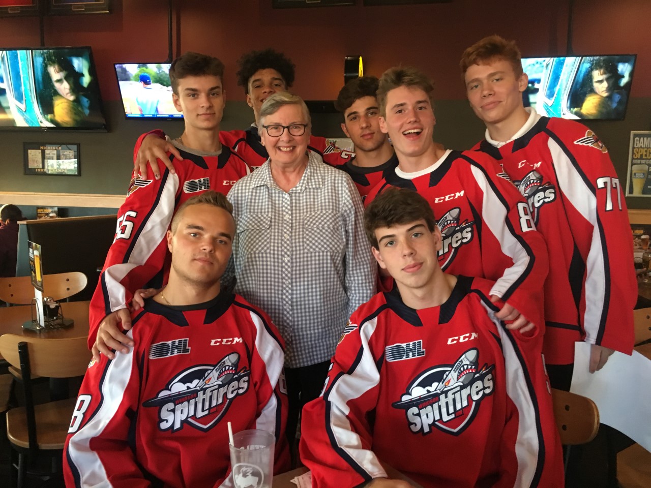 VIDEO: NEWEST SPITS AT BUFFALO WILD WINGS - Windsor Spitfires